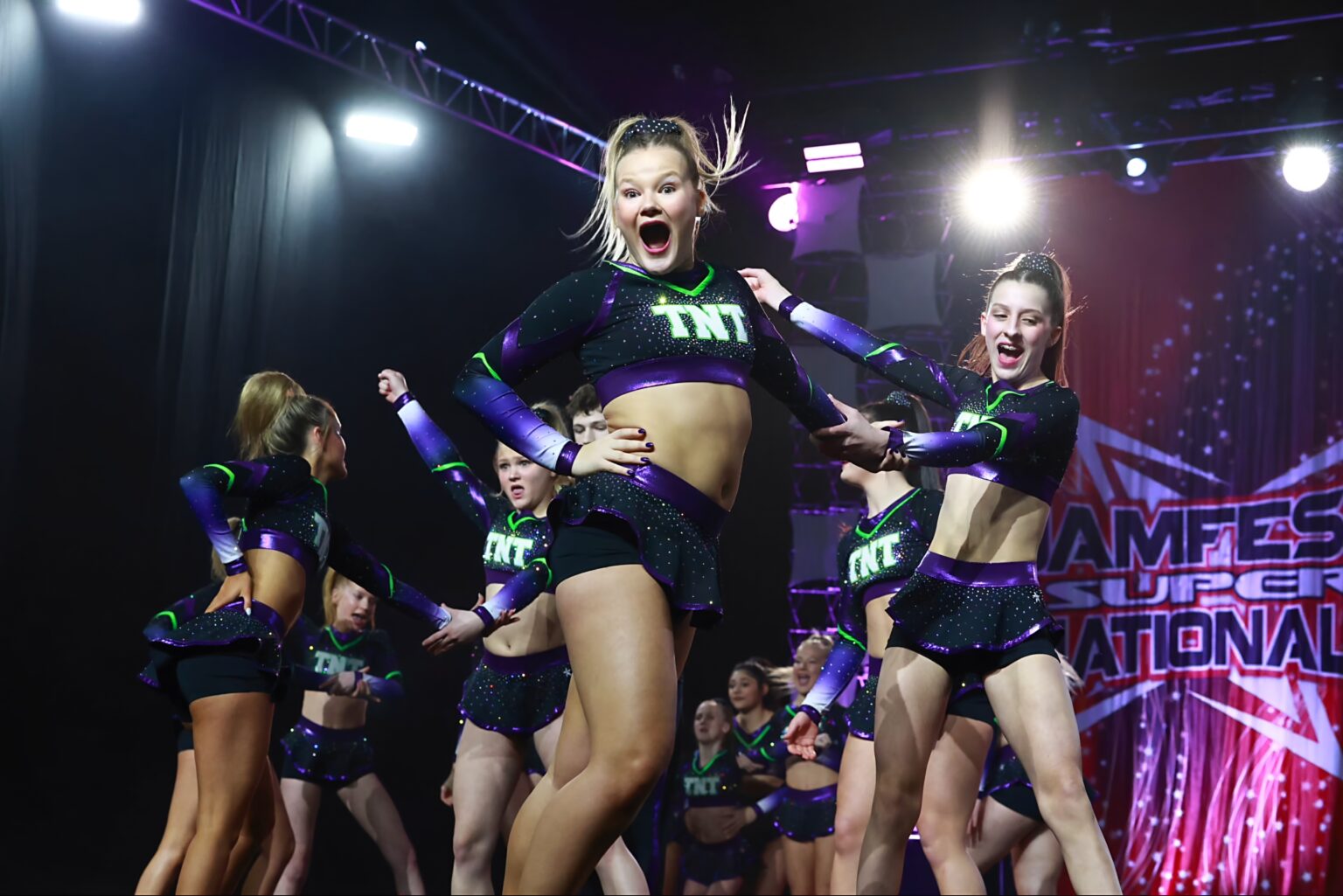 TNT CHEER